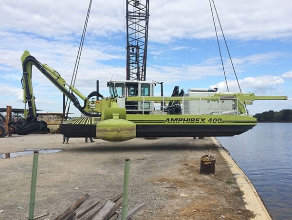 AE400 AMPHIBEX | Amphibious Dredgers | 1 800-830-9080